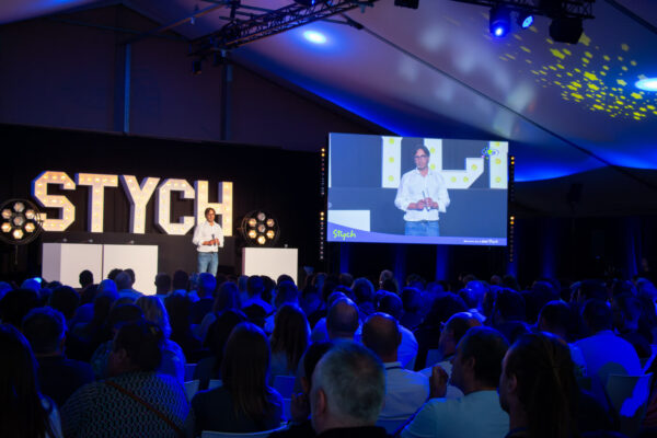 Stych fête ses 10 ans et se tourne vers l'avenir – Permis Mag